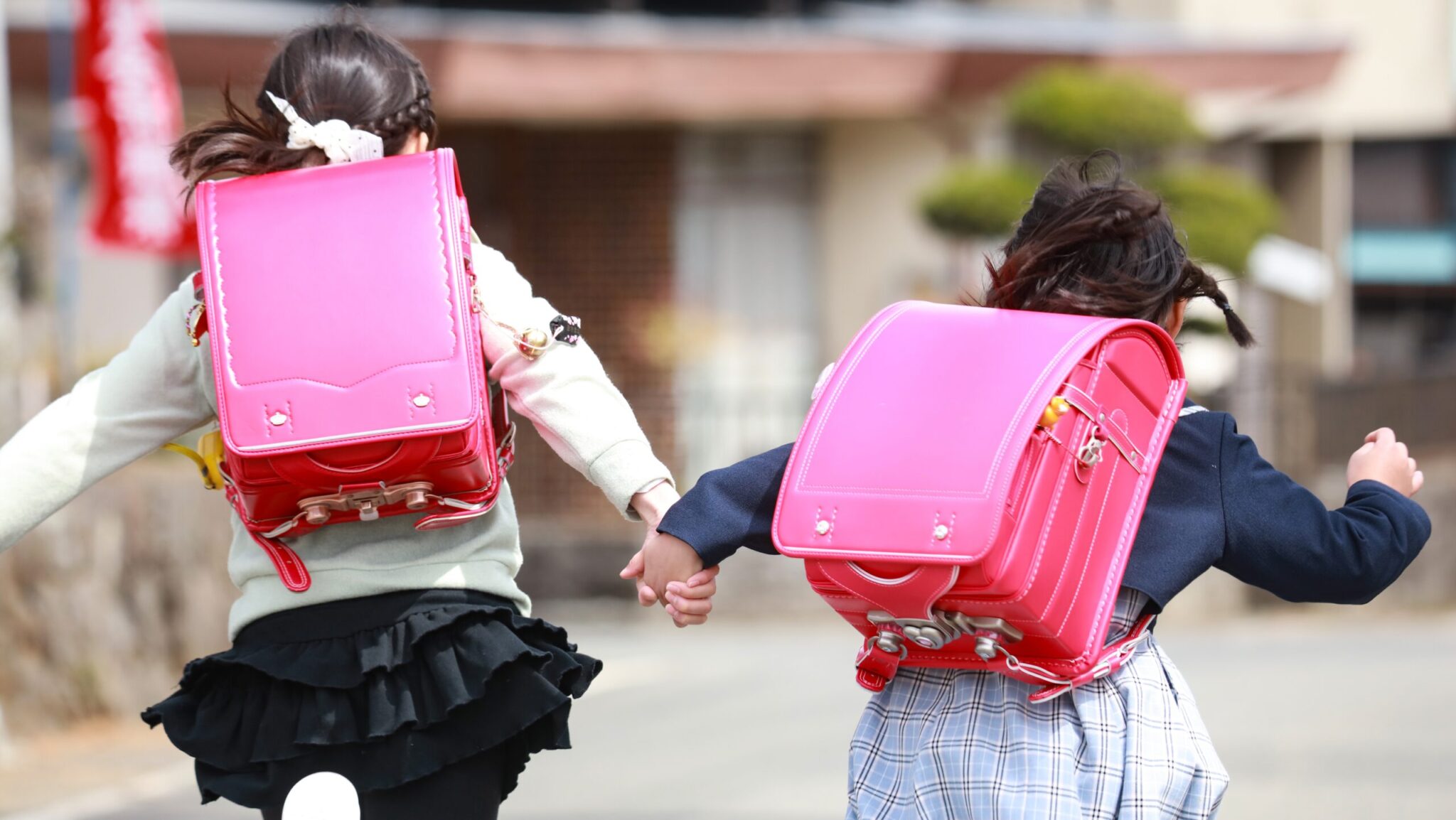 【2025年最新】不登校の現状と効果的な支援方法 ～オンライン学習の活用も解説～ - COCONOVA